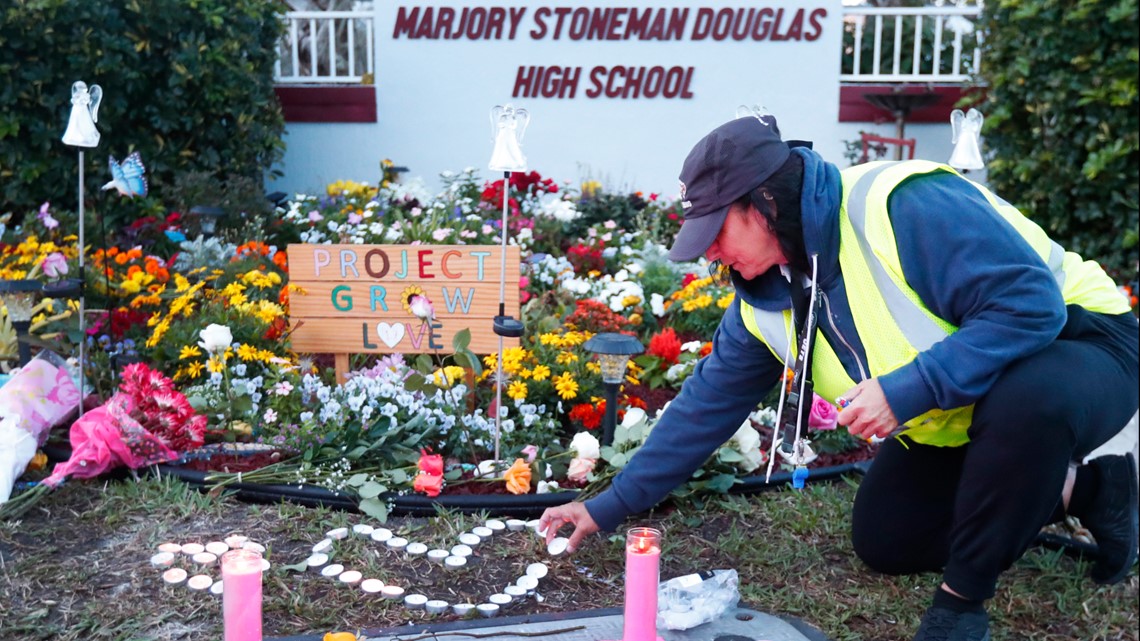 Parkland Shooting Victims Families Settle Fbi Lawsuit