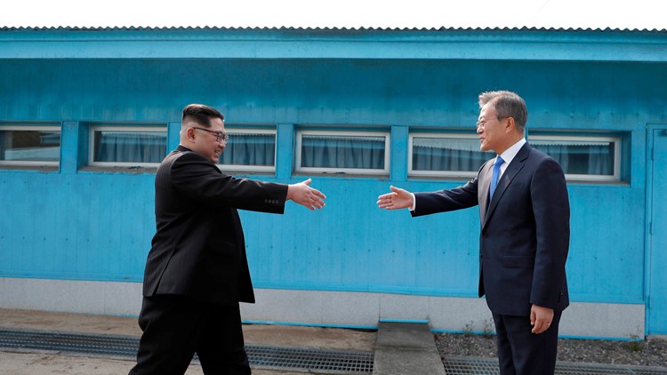 Dmz Diplomacy Trump Says Kim Wants To Meet Him At Border