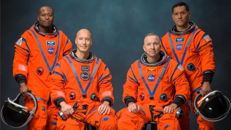 Meet the Artemis III crew: NASA announces which astronauts will lead ...