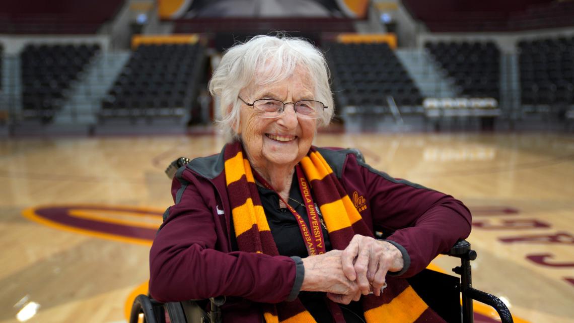 Sister Jean, Loyola basketball chaplain, dies at 106 | wcnc.com