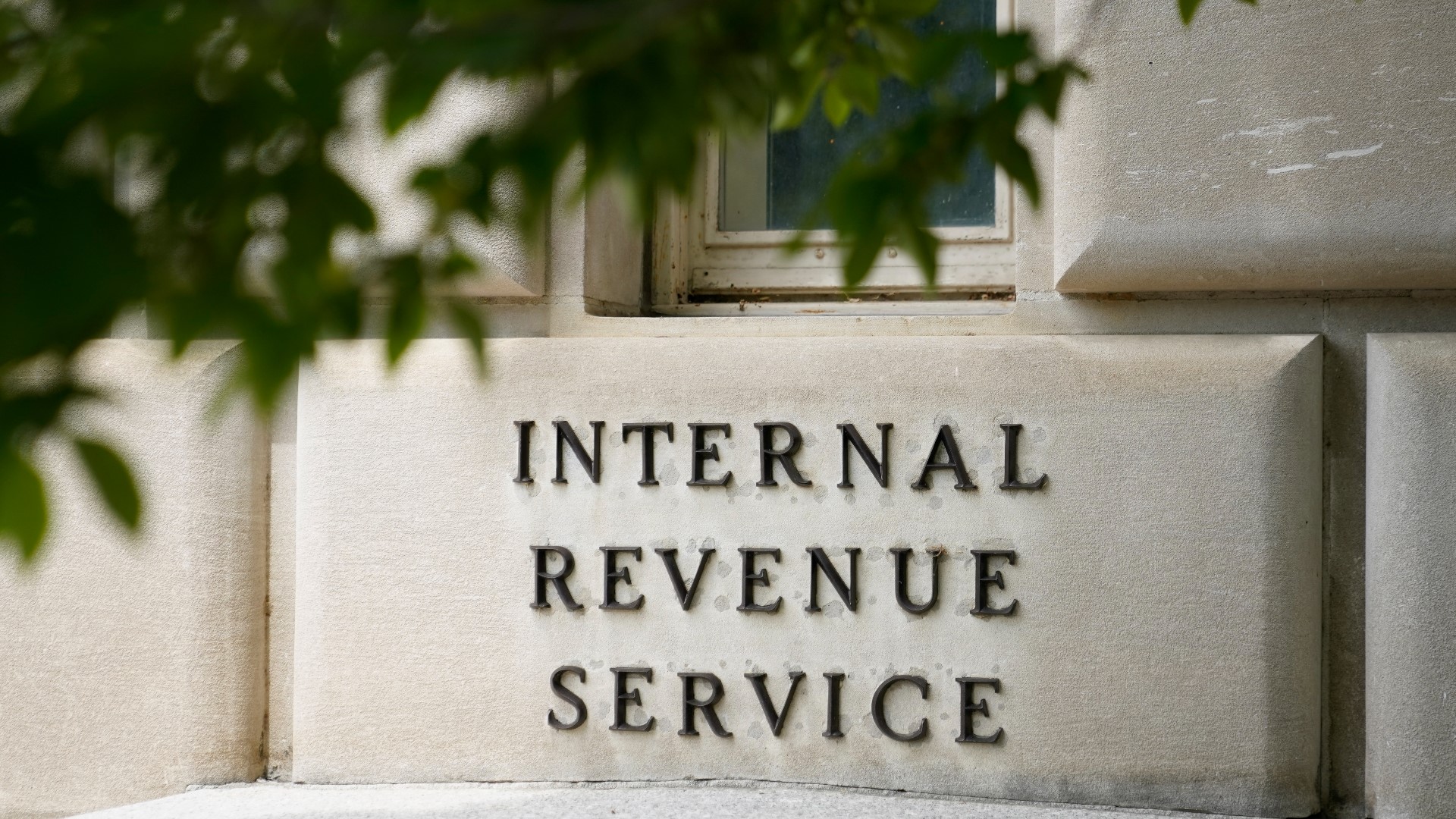 When does the IRS start accepting taxes for 2024? | wcnc.com