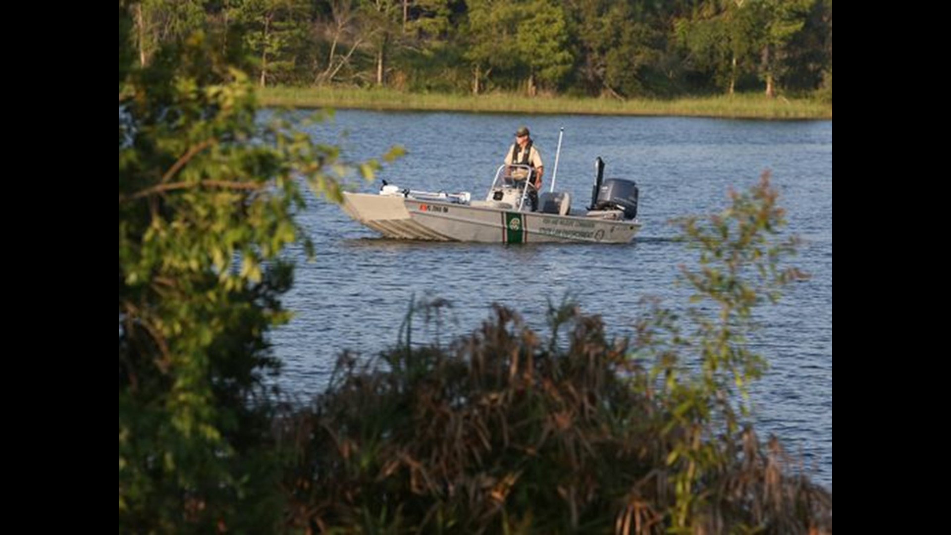 Sheriff: No sign of toddler snatched by gator, Disney closes all resort ...