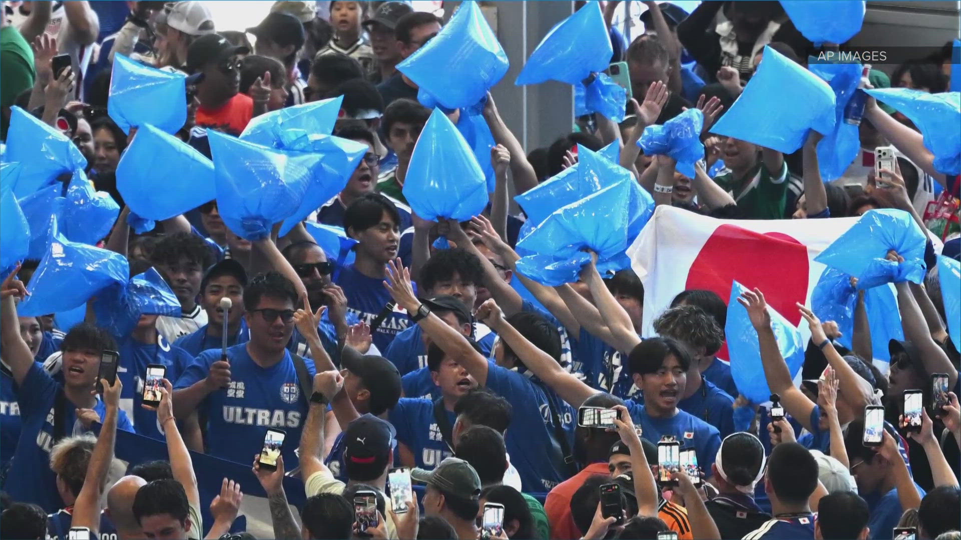 Japanese soccer fans clean up 'Dallas Stadium' after tie game with ...