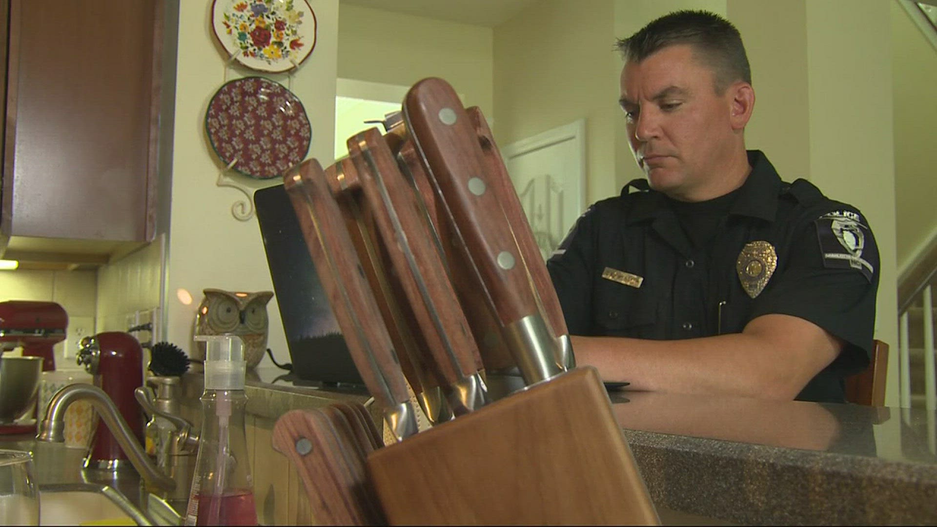 CMPD officer writes children's book | wcnc.com