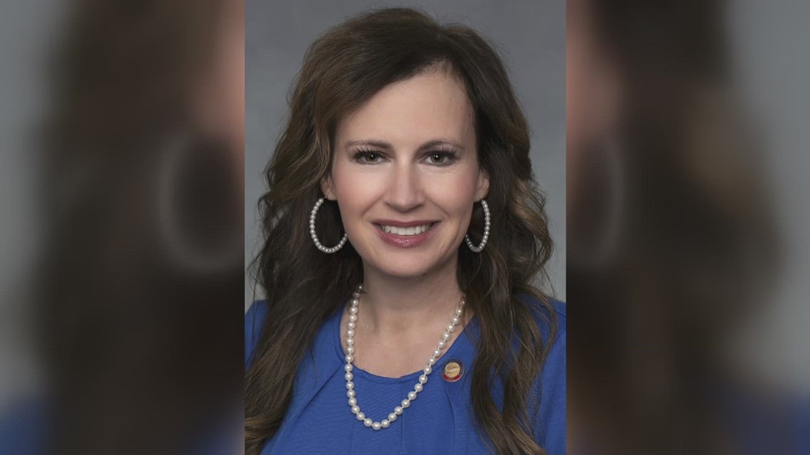 State Rep. Tricia Cotham switching parties | NC politics | wcnc.com