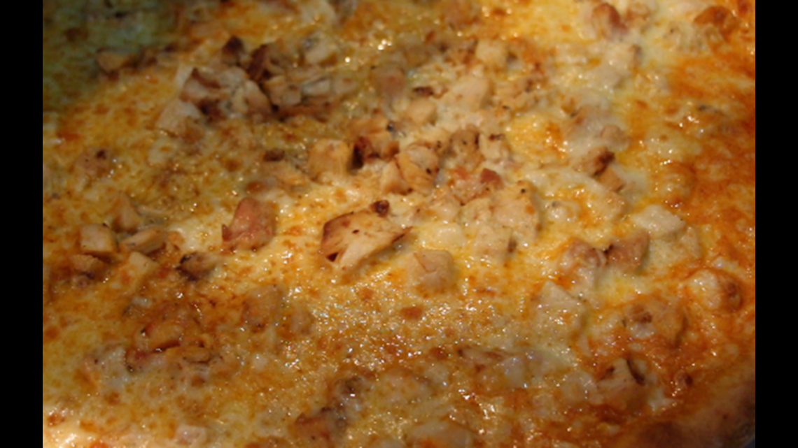 'Labor-inducing' pizza a hit with pregnant women | wcnc.com