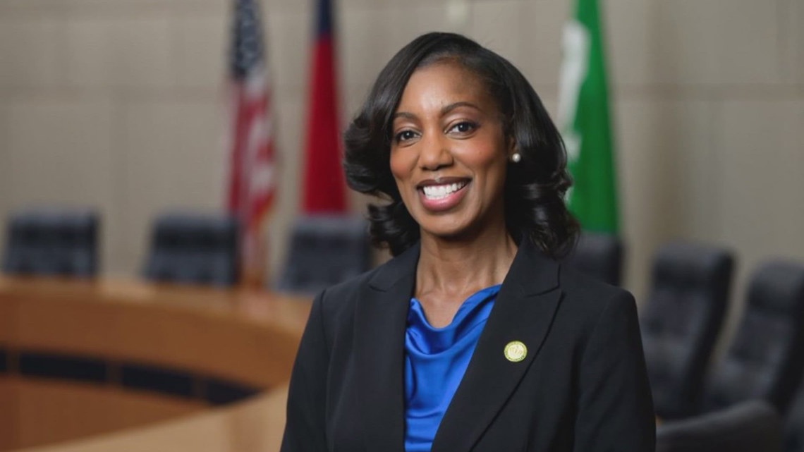 Raleigh leaders praise Estella Patterson as she nears Charlotte ...