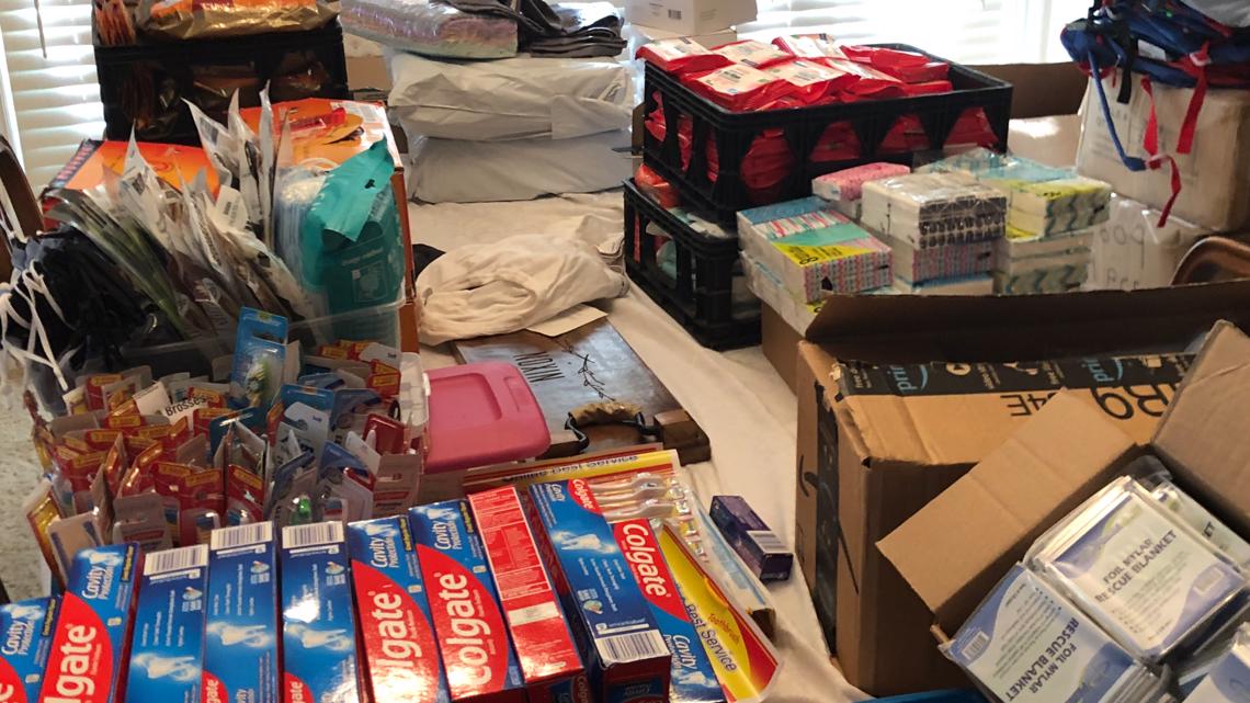 Charlotte woman hands out gift bags to homeless for Christmas | wcnc.com