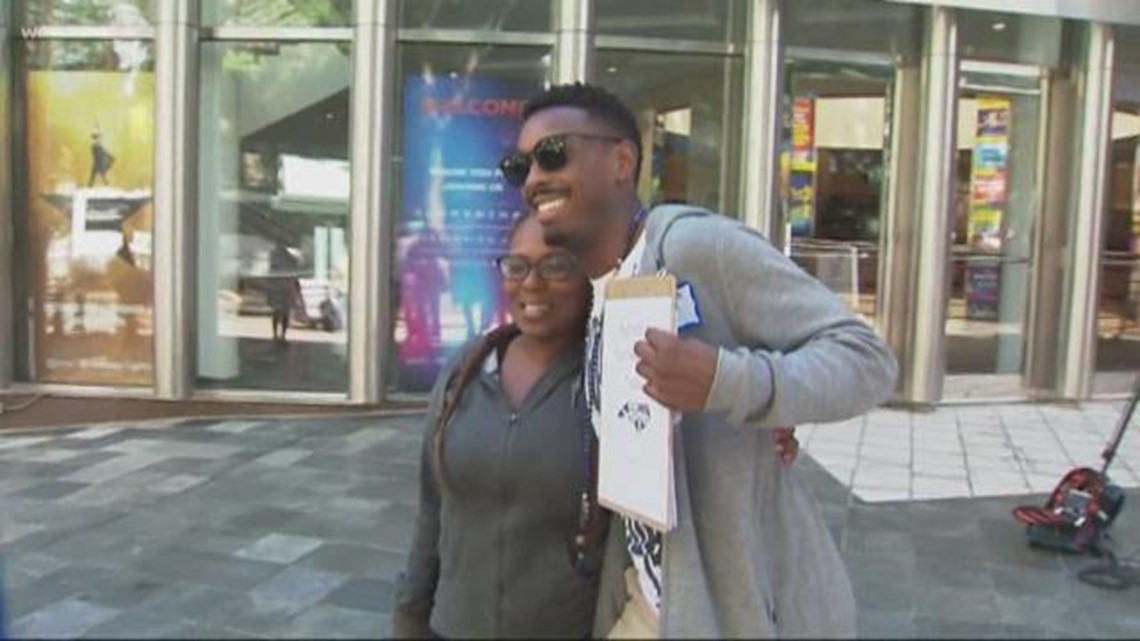 The cast of 'Hamilton' helps register voters in uptown Charlotte | wcnc.com