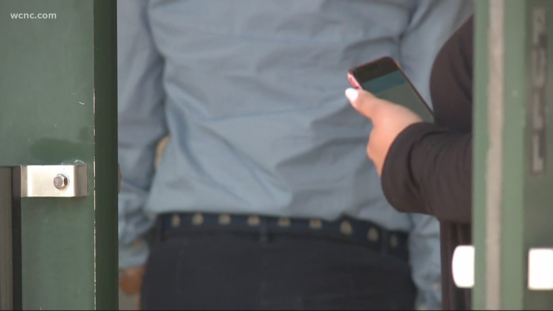 Cell phones being snatched from customers' hands after activation ...