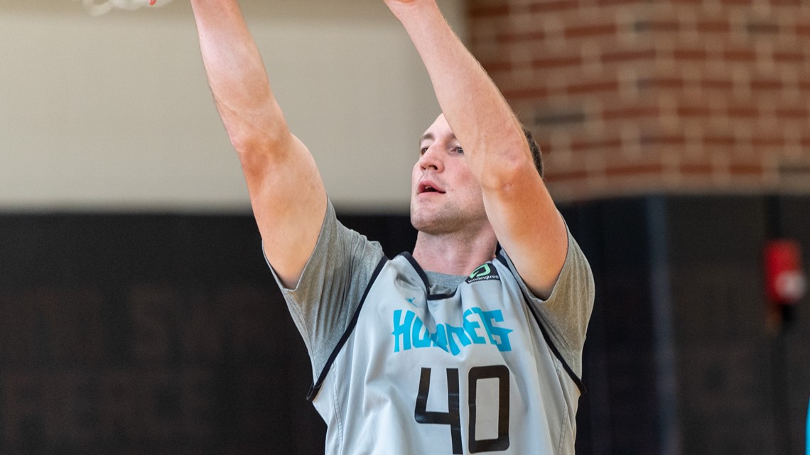 Hornets create their own "bubble" in Charlotte | wcnc.com