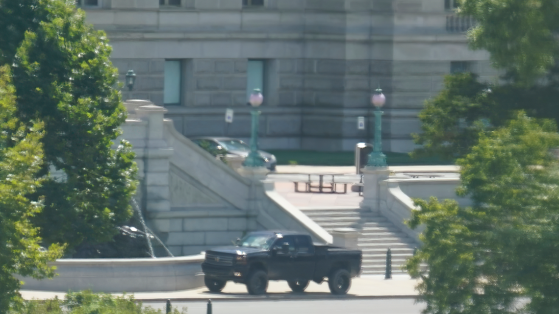 What we know about Ray Roseberry, Washington bomb threat suspect | wcnc.com