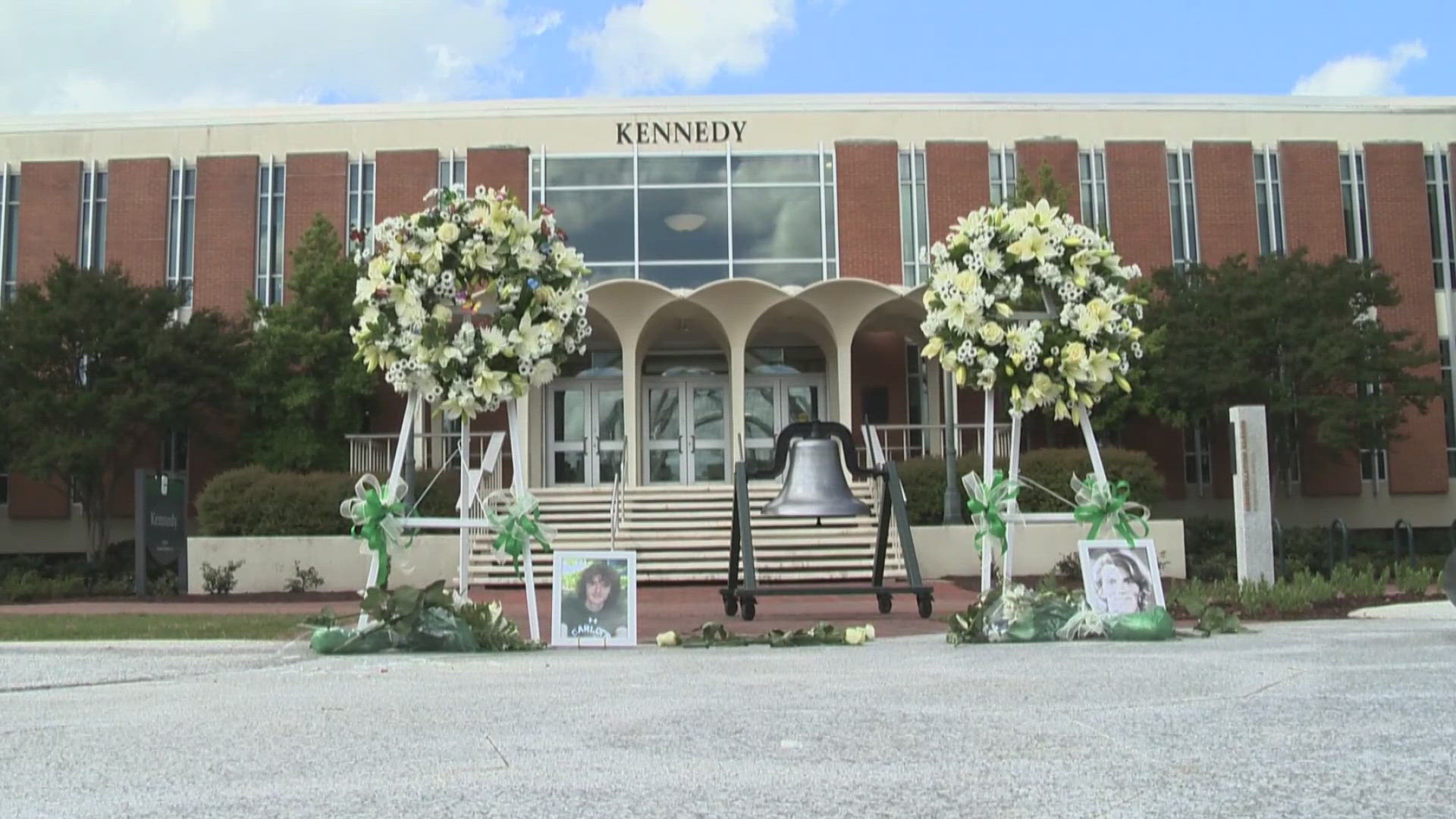 Mules carrying supplies to Helene victims in NC mountains | wcnc.com