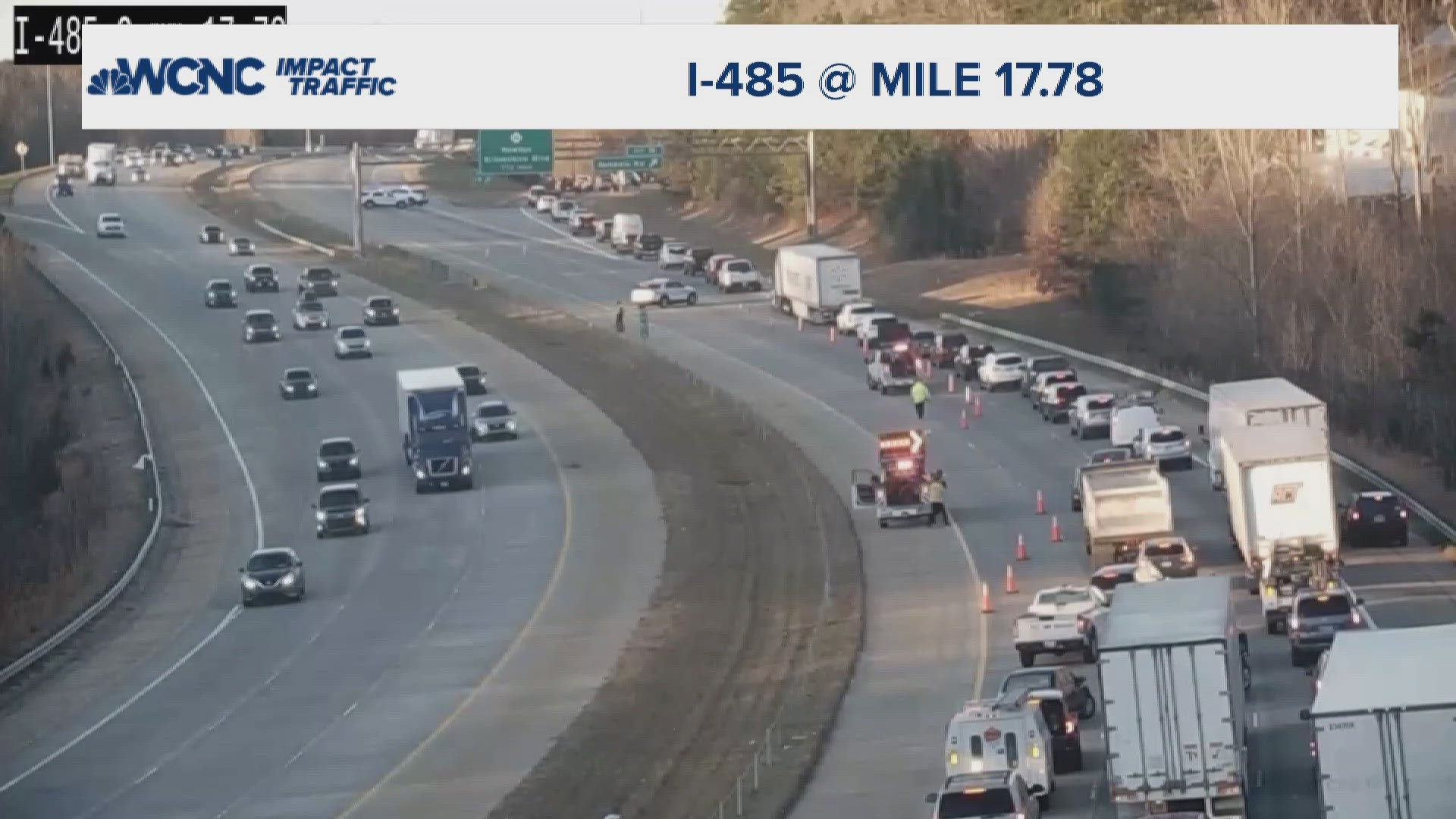 Fatal crash closes I-485 Outer Loop lanes near Oakdale Road | wcnc.com