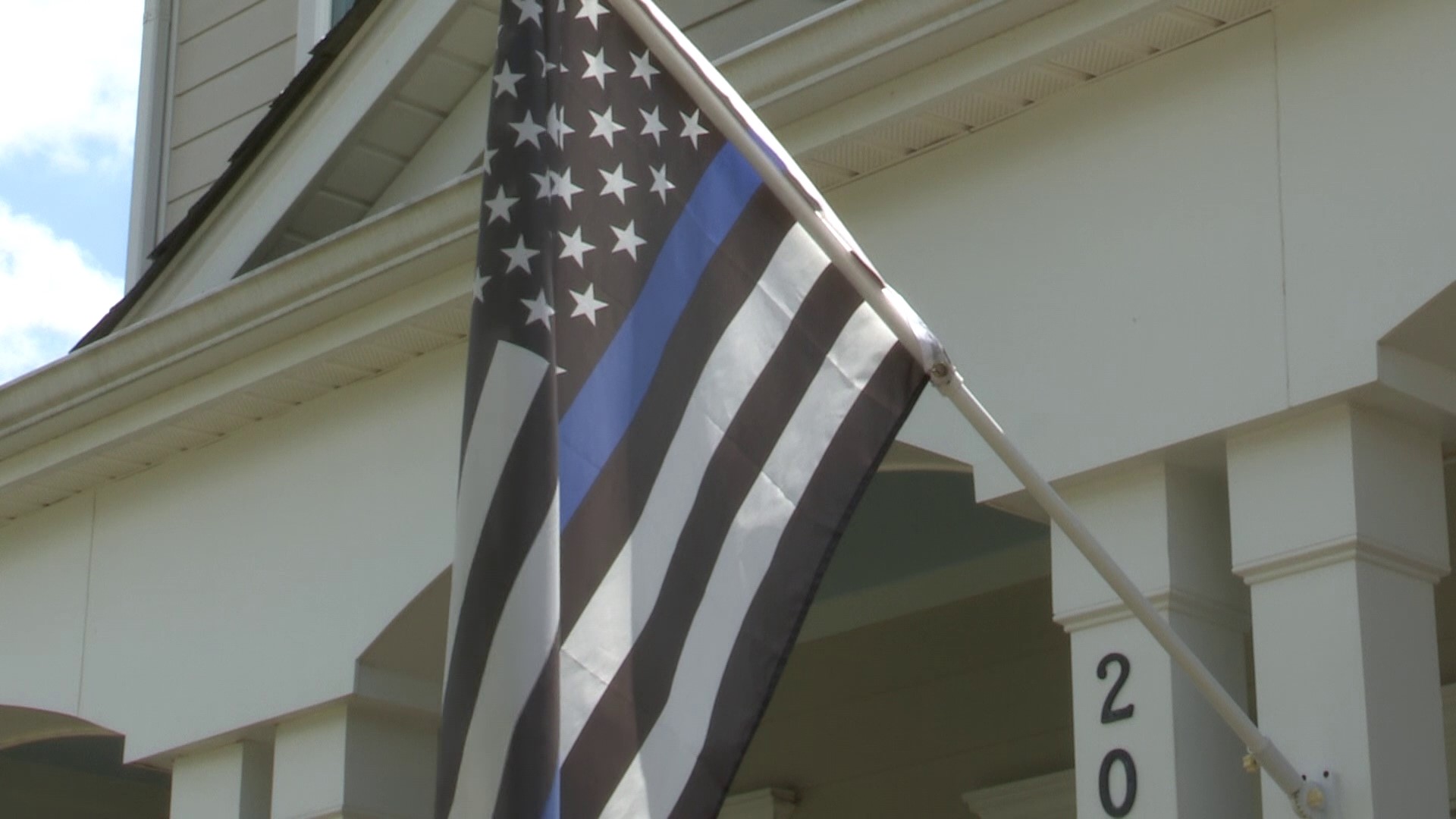 HOA flag debate in Waxhaw, North Carolina | wcnc.com
