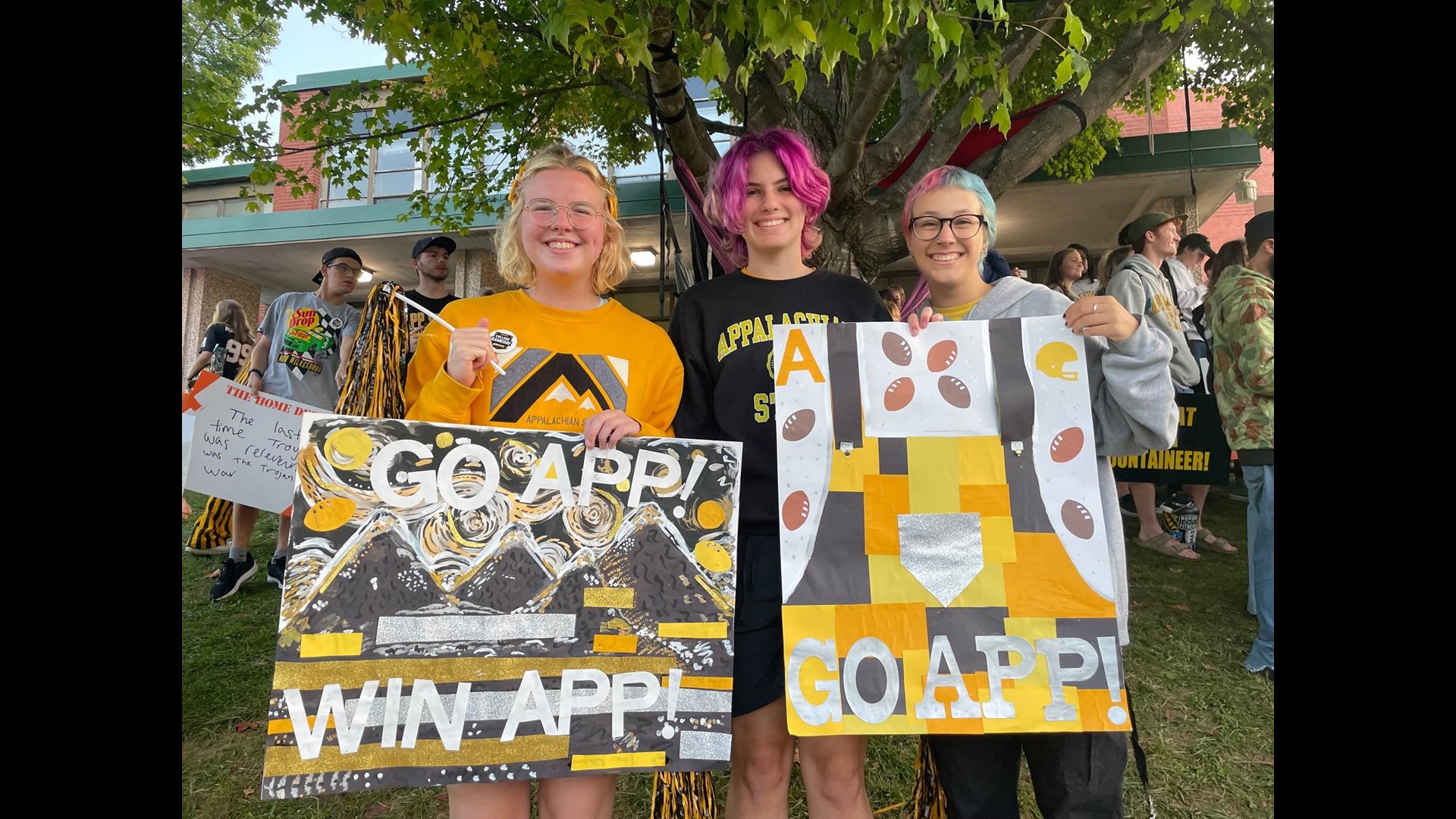 Before the big win, App State fans bring the energy | wcnc.com