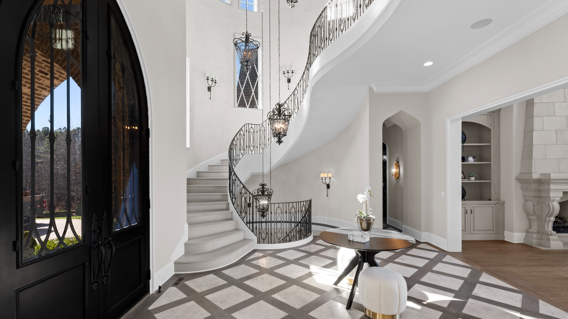 Christian McCaffrey's Lake Norman mansion hits market at $12.5M | wcnc.com