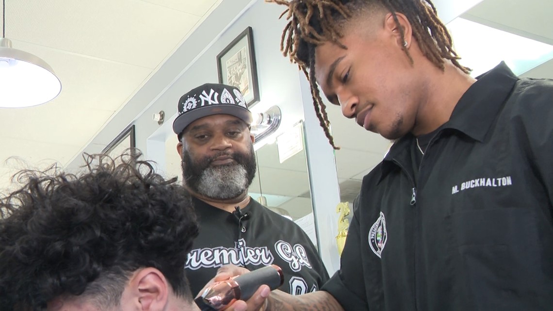 Charlotte barber shop raised money for HS girls' basketball team | wcnc.com