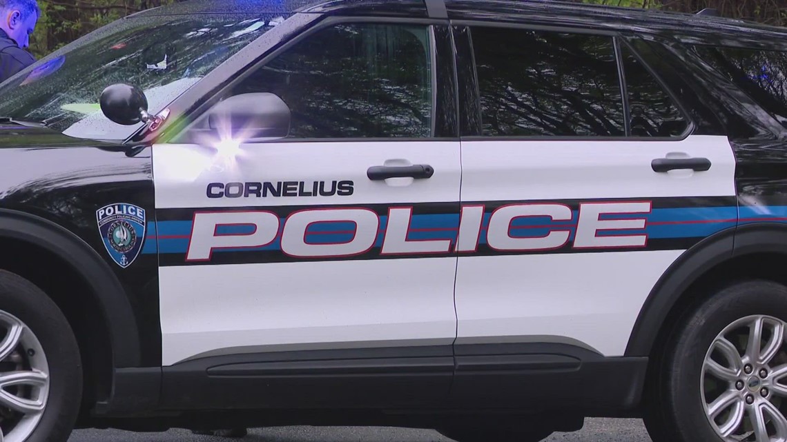 Cornelius Police Department cruiser involved in I-77 crash | wcnc.com