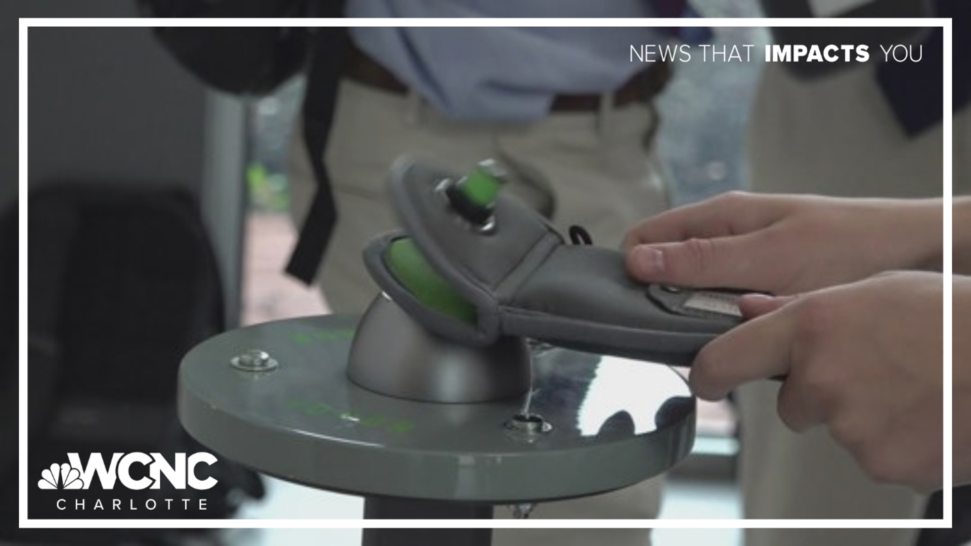 US schools invest in Yondr pouches to limit phone use | wcnc.com