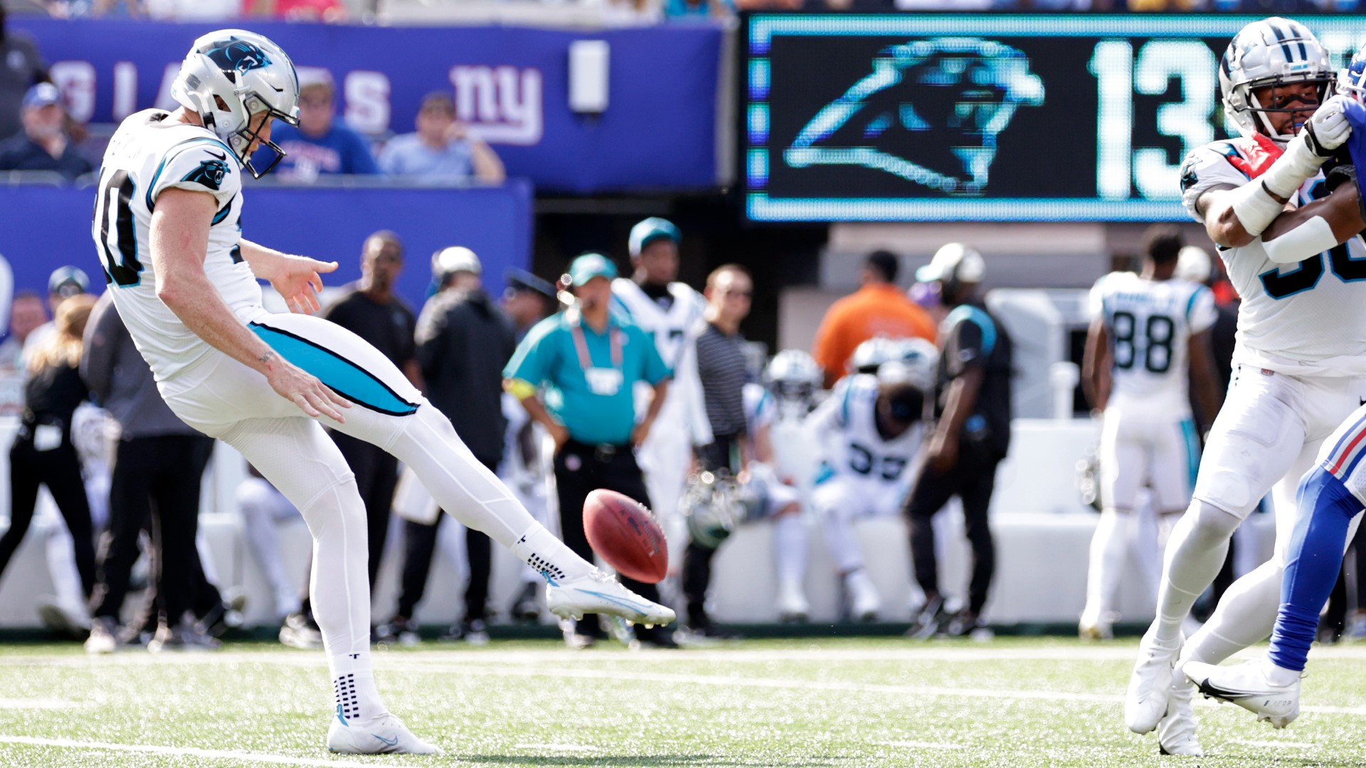 Carolina Panthers' Johnny Hekker leads early Pro Bowl voting | wcnc.com