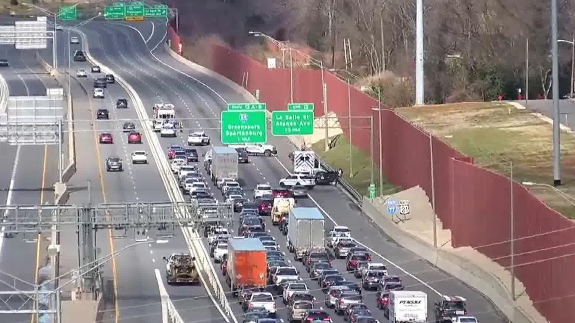 Crash blocks multiple lanes of I-77 in Charlotte, NC | wcnc.com