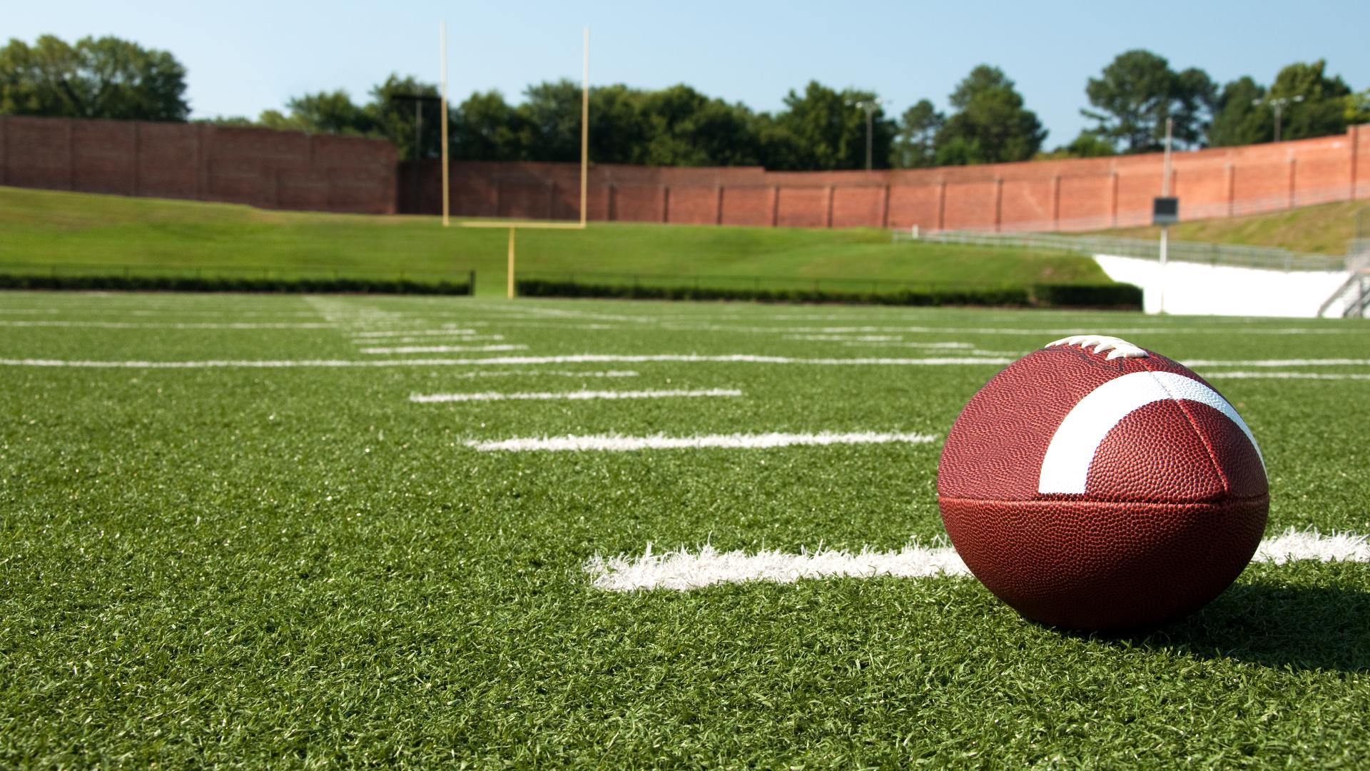 How to calculate how far away lightning is by counting seconds | wcnc.com