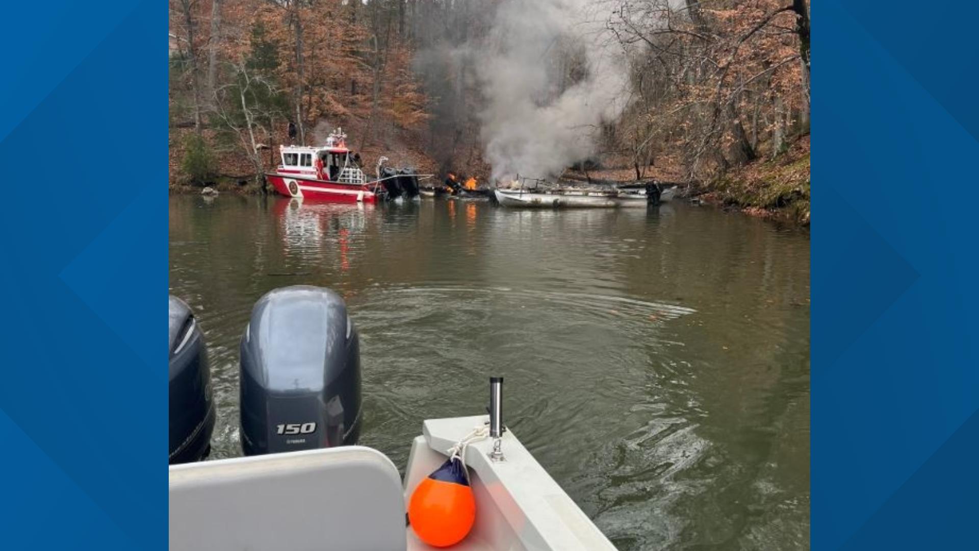 Smoke from Lake Wylie marina fire carried over Charlotte | wcnc.com
