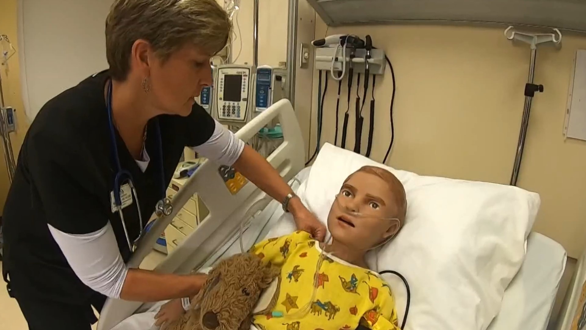 UNC Charlotte using top technology to enhance nursing education | wcnc.com