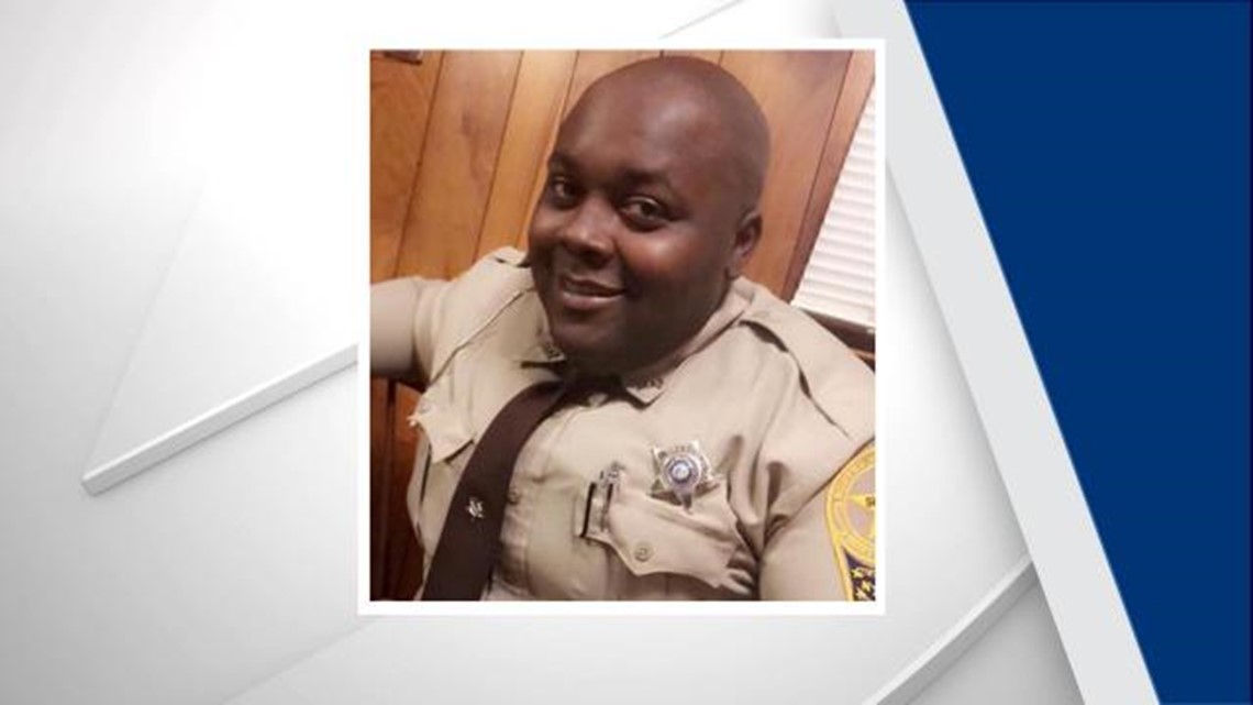 North Carolina deputy killed in car crash responding to call | wcnc.com