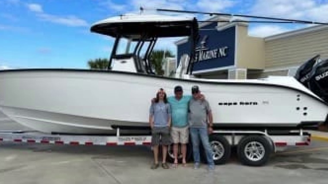 Coast Guard restarts search for missing SC man after finding boat ...