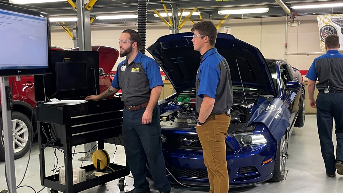 Driver becomes student for a day at NASCAR Technical Institute | wcnc.com