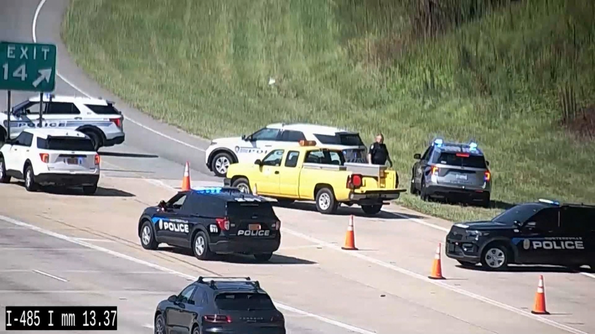 Person killed, CMPD officers hurt in crash on I-485 | wcnc.com