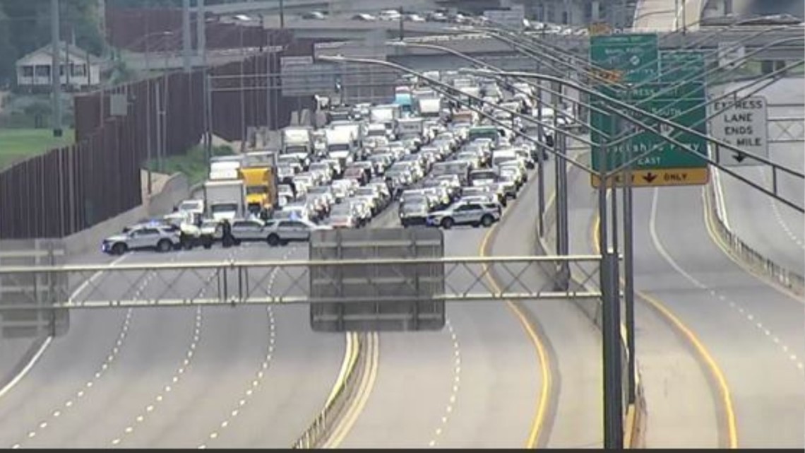 All lanes I-77 closed in Charlotte | wcnc.com