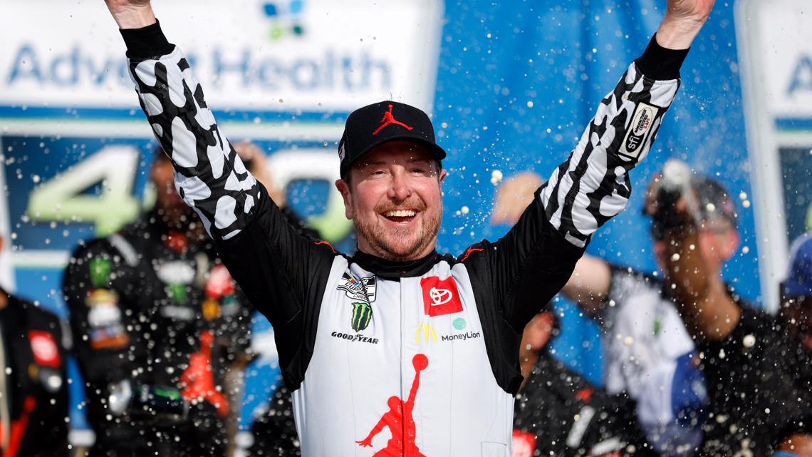 Kurt Busch wins in Kansas | wcnc.com