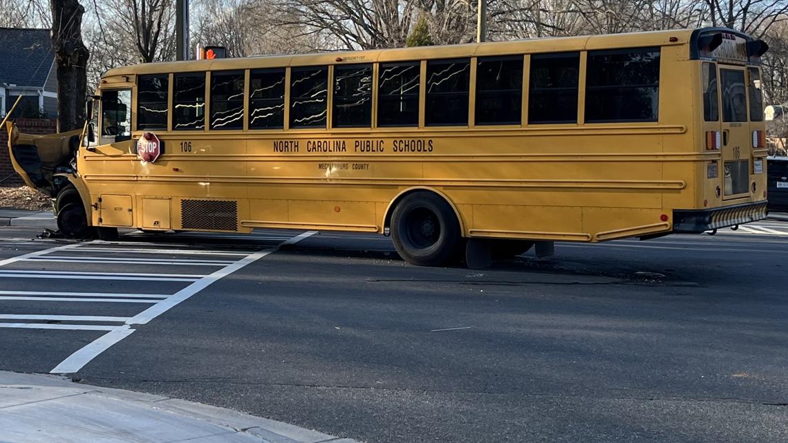 Student, bus driver hurt in south Charlotte school bus crash | wcnc.com