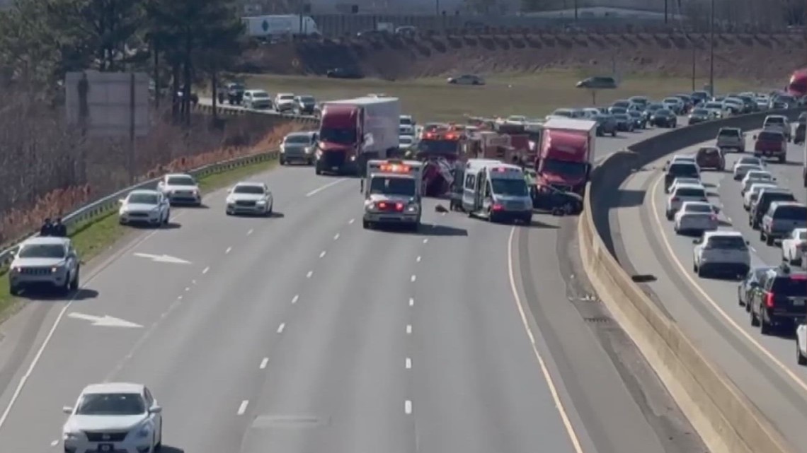 1 killed, 4 hurt in Gaston County crash on I-85 | wcnc.com