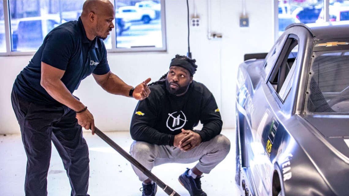 NASCAR diversity crew member award winner reflects on career | wcnc.com