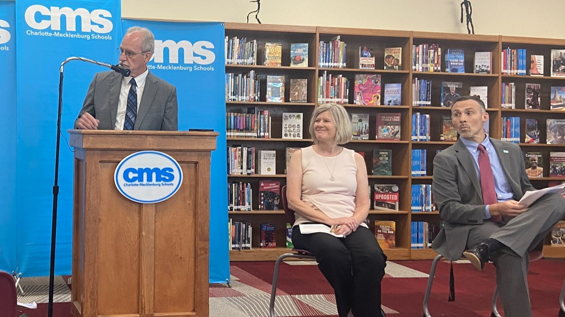 2022-23 school year at CMS: 470 teacher vacancies | wcnc.com