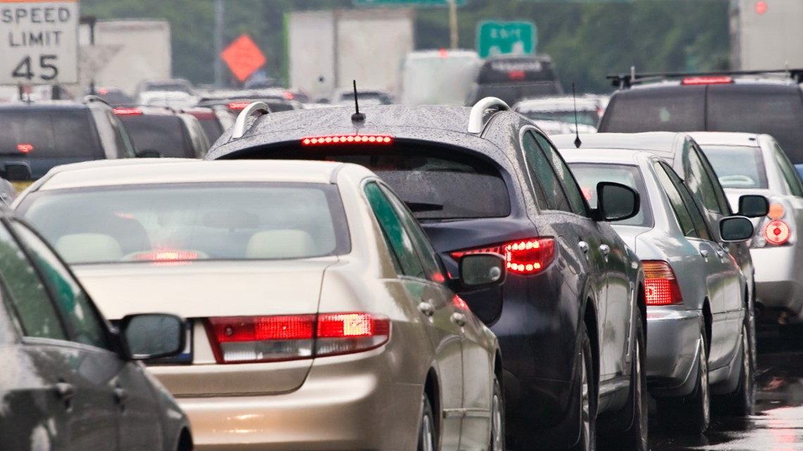 Crash shuts down I-485 outer loop in south Charlotte | wcnc.com