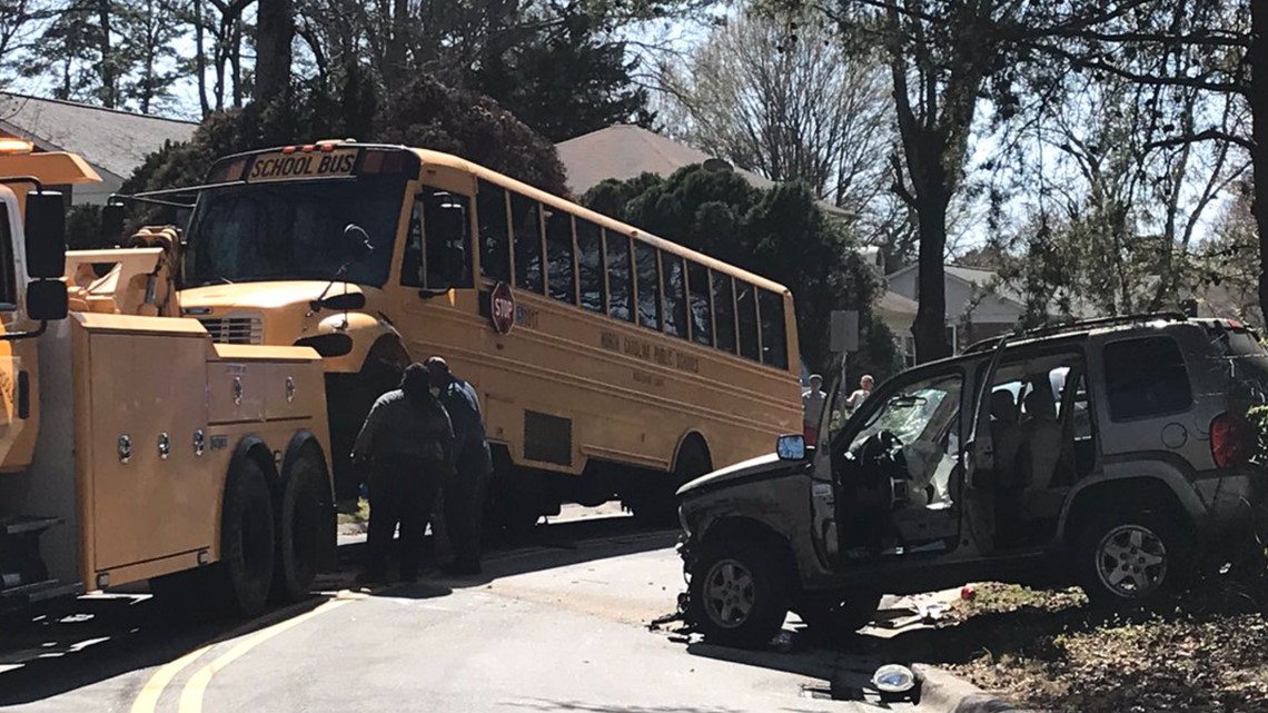CMS bus in east Charlotte collision | wcnc.com