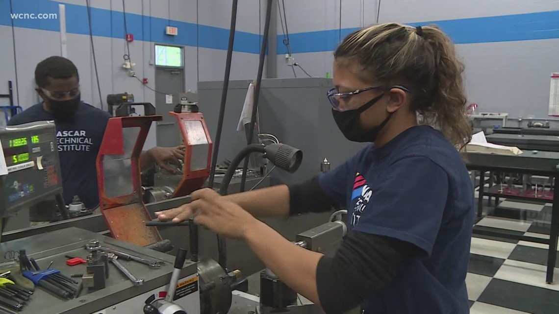 NASCAR Technical Institute using new technology to teach students how ...