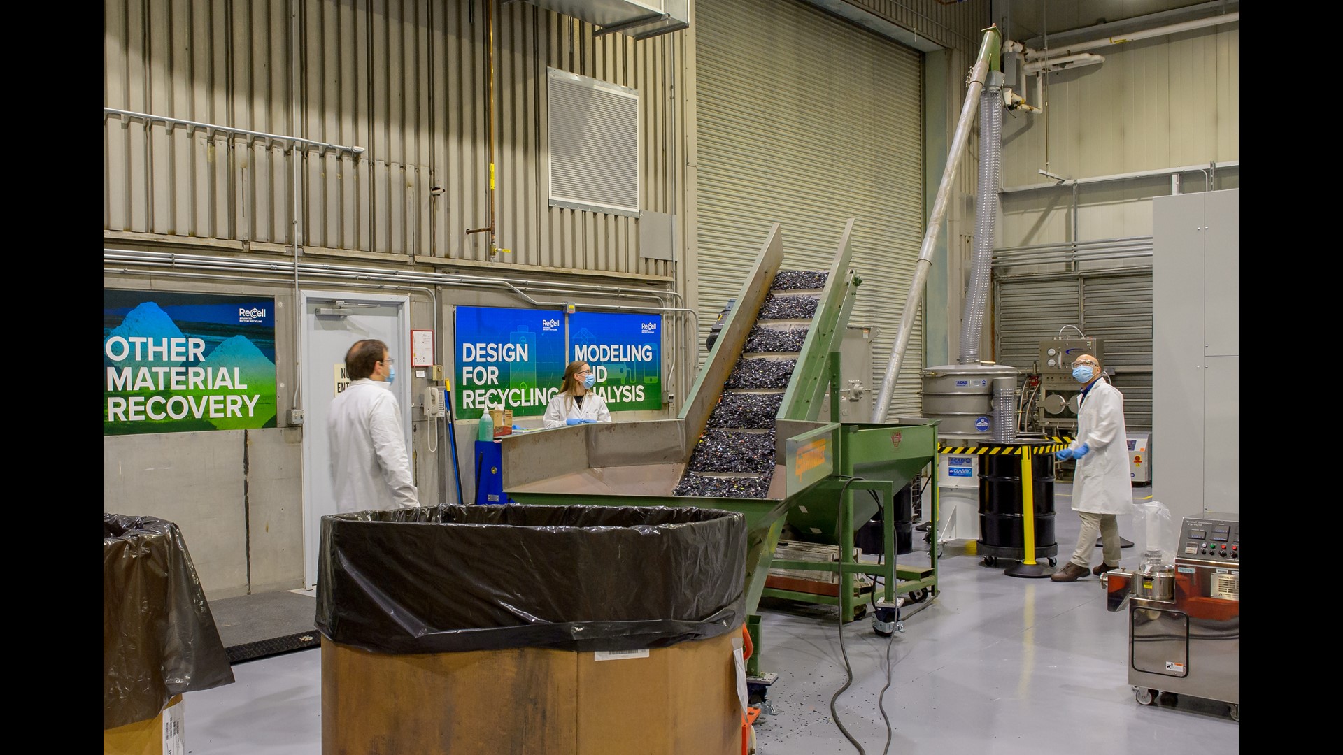 Battery recycling center seeks solutions to lithium battery waste ...