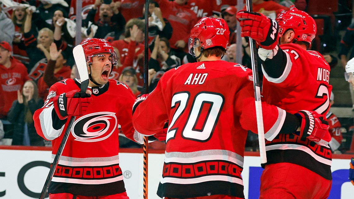 Hurricanes open NHL playoffs with 2-1 over Islanders | wcnc.com