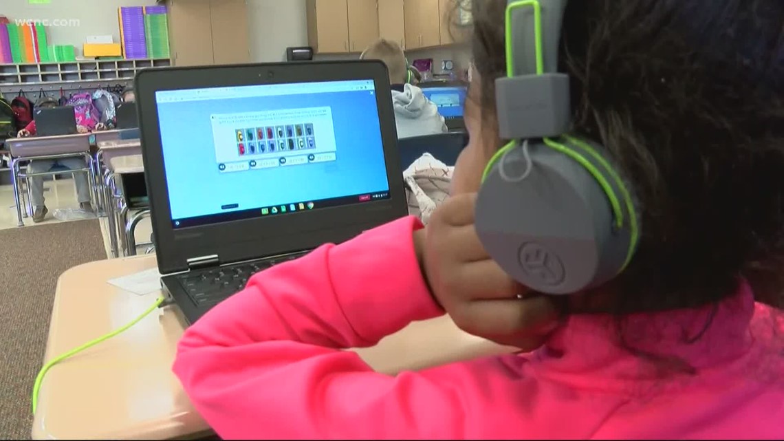 Lack of technology for schools during pandemic | wcnc.com