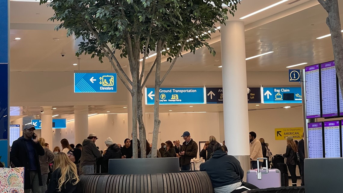 Unattended bag causes security investigation at Charlotte airport ...