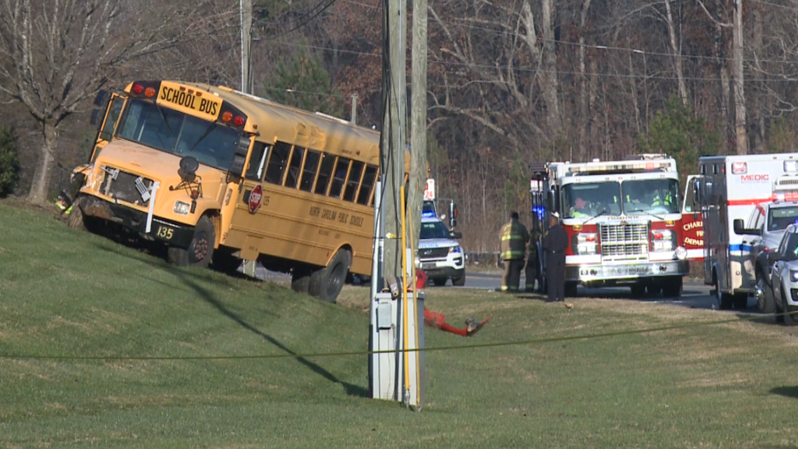 CMS bus involved in deadly north Charlotte crash | wcnc.com