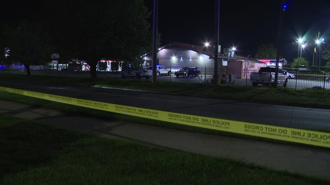 Man faces charge after he was shot by police in Charlotte | wcnc.com