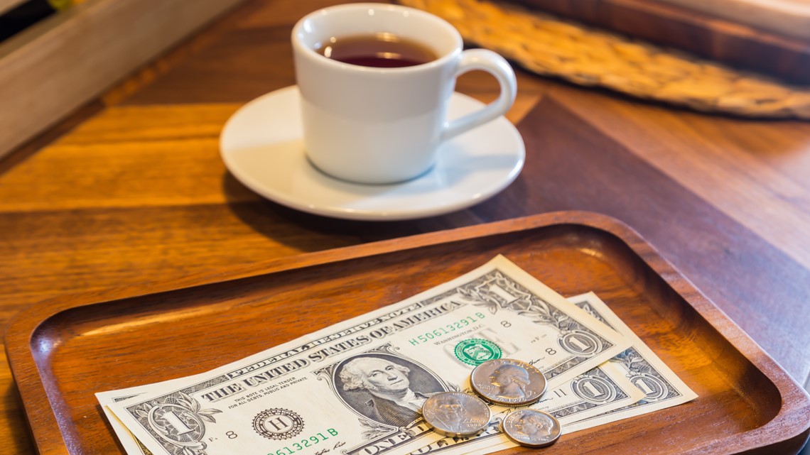 How much should you tip? The new rules for leaving a good tip | wcnc.com