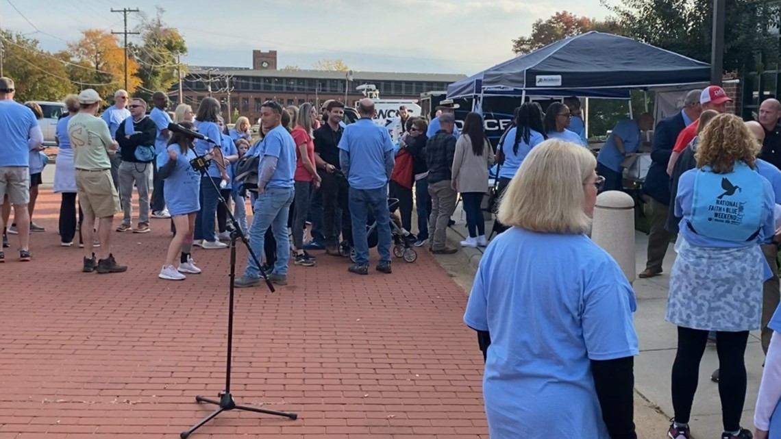 Belmont Police Department hosts community trust event | wcnc.com